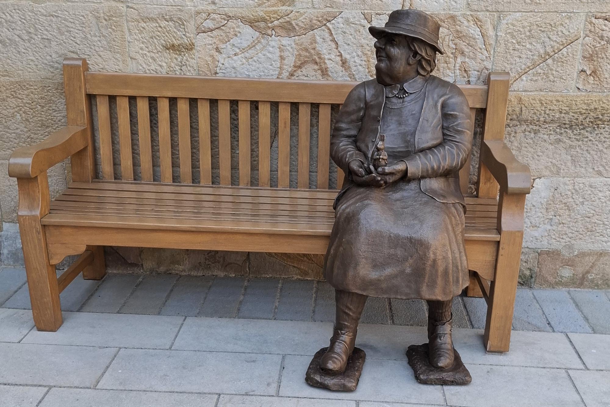 Bronze Beatrix Potter statue returns to Lancaster Castle